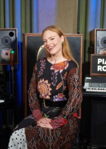 Freya Ridings Height, Weight, Age, Spouse, Education, Biography