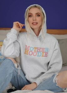 Laura Clery Height, Weight, Age, Spouse, Facts, Biography