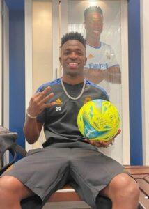 Vinícius Júnior Height, Weight, Family, Facts, Girlfriend, Biography