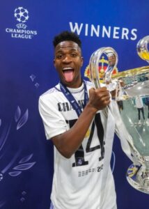 Vinícius Júnior Height, Weight, Family, Facts, Girlfriend, Biography