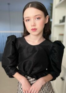 Violet McGraw Height, Weight, Age, Family, Biography