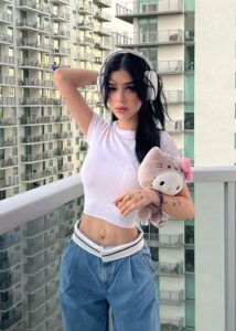 Fernanda Villalobos Height, Weight, Age, Boyfriend, Family