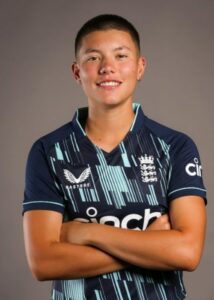 Issy Wong Height, Weight, Family, Facts, Education, Biography