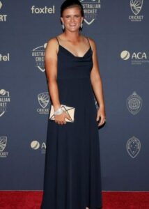 Jess Jonassen Height, Weight, Girlfriend, Education, Biography