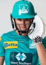 Jess Jonassen Height, Weight, Girlfriend, Education, Biography