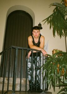 Quevedo Height, Weight, Age, Girlfriend, Family, Facts