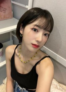 Riina (H1-Key) Height, Weight, Age, Family, Facts, Biography