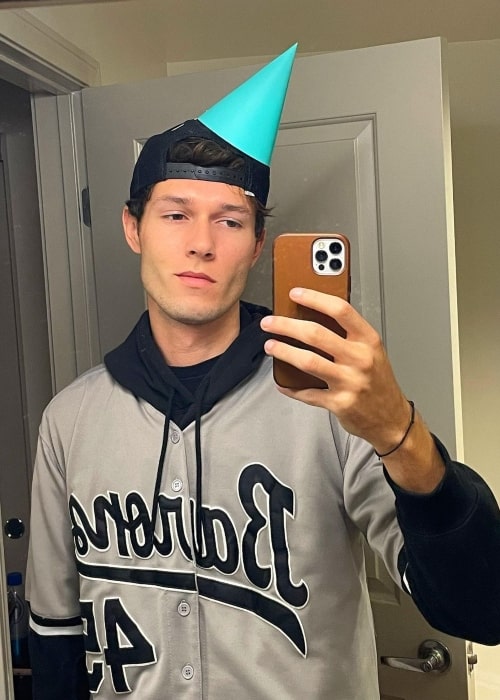 Zach Justice Height Weight Age Girlfriend Facts Biography