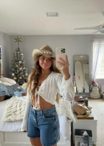 Ana Stowell Height, Weight, Age, Boyfriend, Brother, Facts