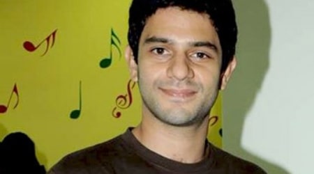 Arjun Mathur Height, Weight, Age, Education, Spouse, Family, Fact