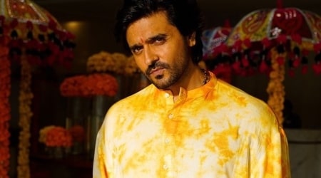 Ashish Sharma Height, Weight, Age, Wife, Children