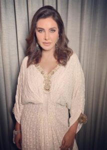 Lisa Ray Height, Weight, Age, Husband, Biography, Family