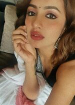 Tejaswi Madivada Height, Weight, Age, Boyfriend, Family