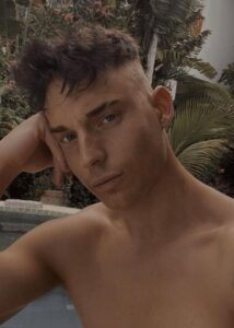 Exi (YouTuber) Height, Weight, Age, Girlfriend, Family