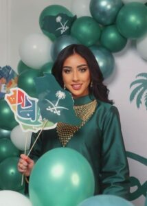 Farah Hadi Height, Weight, Age, Boyfriend, Family
