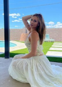 Molly O'Malia Height, Weight, Age, Facts, Family