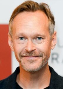 Steven Mackintosh Height, Weight, Age, Wife, Family