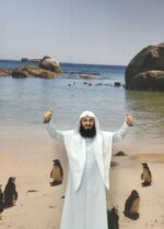 Mufti Menk Height, Weight, Age, Education, Ethnicity