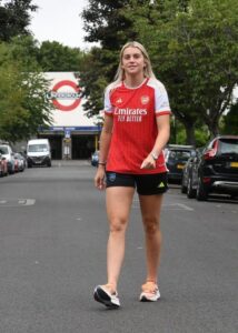 Alessia Russo Height, Weight, Age, Boyfriend, Family