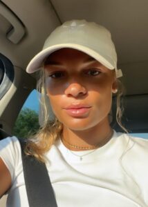 Anna Hall Height, Weight, Age, Boyfriend, Family