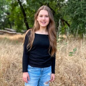 Gwyneth Weiss Height, Weight, Age, Siblings, Facts, Family