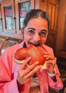 Mitali Mayekar Height, Weight, Age, Husband, Family