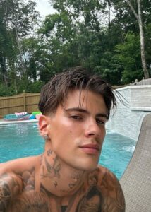 Víctor Pérez (TikTok) Height, Weight, Age, Girlfriend, Family