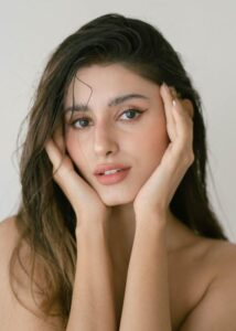 Chandni Bainz Height, Weight, Age, Boyfriend, Family