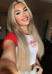 Tiffany Stratton Height, Weight, Age, Boyfriend, Family