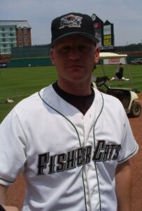 Lyle Overbay Height, Weight, Age, Wife, Children, Biography