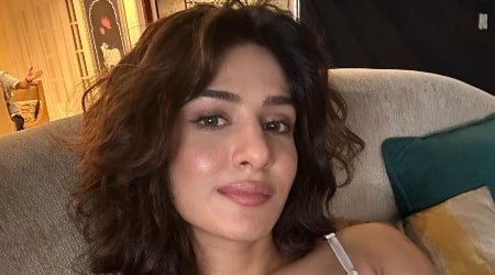 Neha Khan Height, Weight, Age, Facts, Family