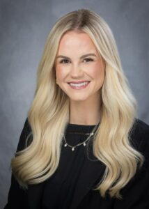 Mackenzie Lintz Height, Weight, Age, Facts, Family