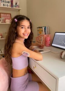 Bella Mir Height, Weight, Age, Facts, Family