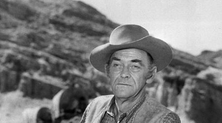 John McIntire Height, Weight, Age, Death, Wife, Biography