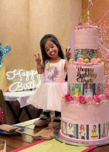 Jyoti Amge Height, Weight, Age, Husband, Family