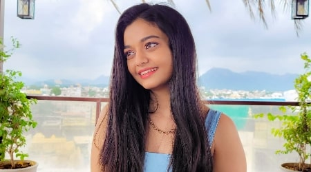 Swini Khara Height, Weight, Age, Husband, Family