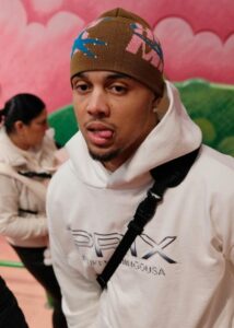 Khayman Burton Height, Weight, Age, Girlfriend, Biography