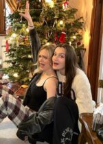 Sapphire (Singer) Height, Weight, Age, Facts, Family